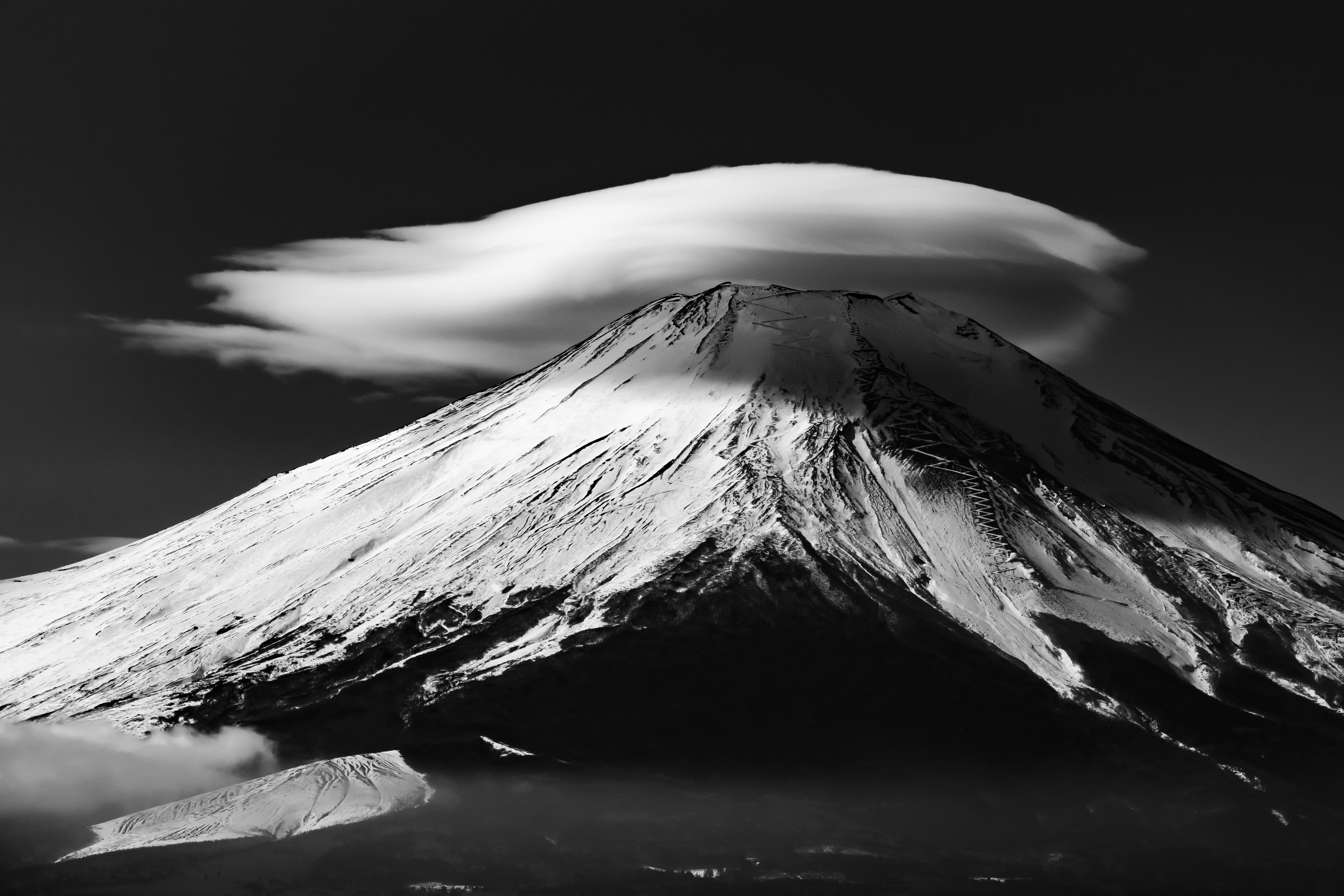 Big Hat | Foundation