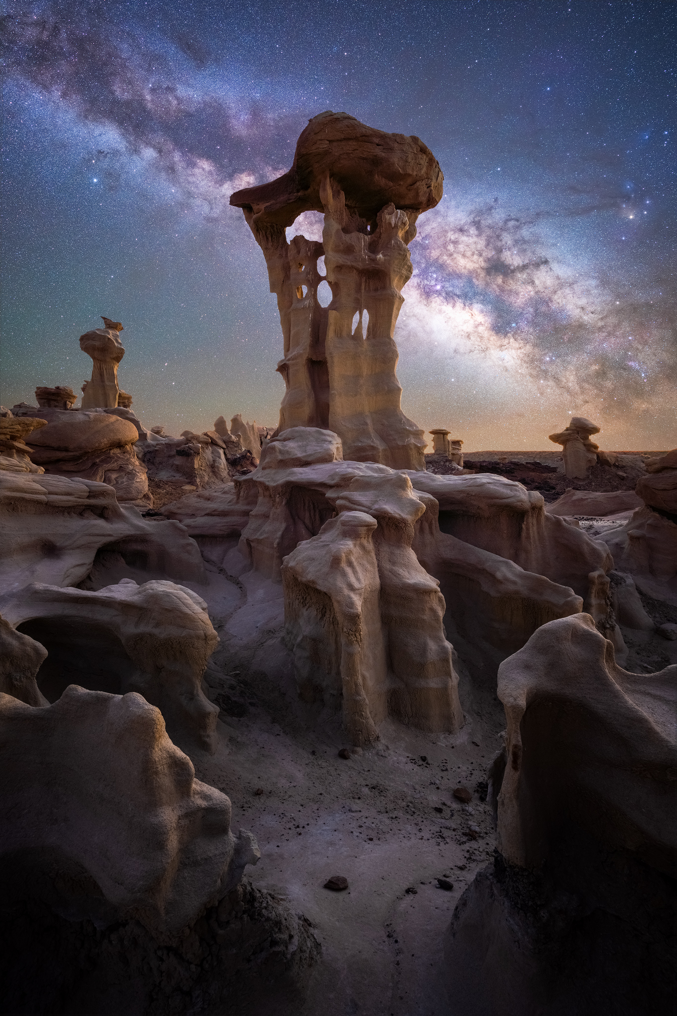 Alien Throne | Foundation